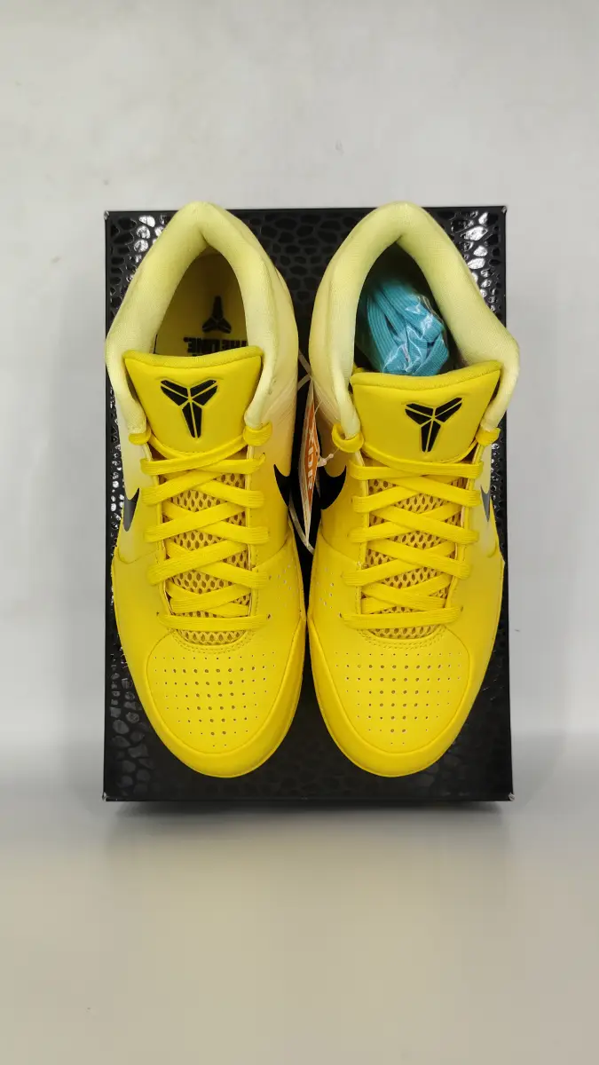 82711 - Nike Kobe 4 Protro CHBL Lightening Black/soft Yellow | Item ...